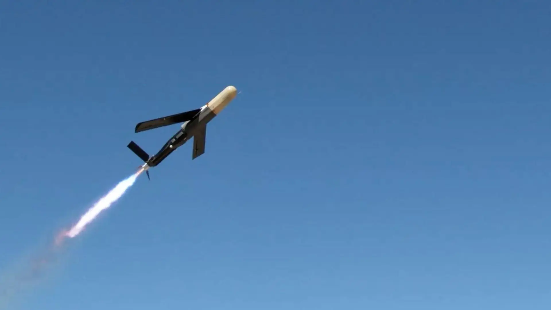 Raytheon demonstrates Coyote non-kinetic counter-drone system